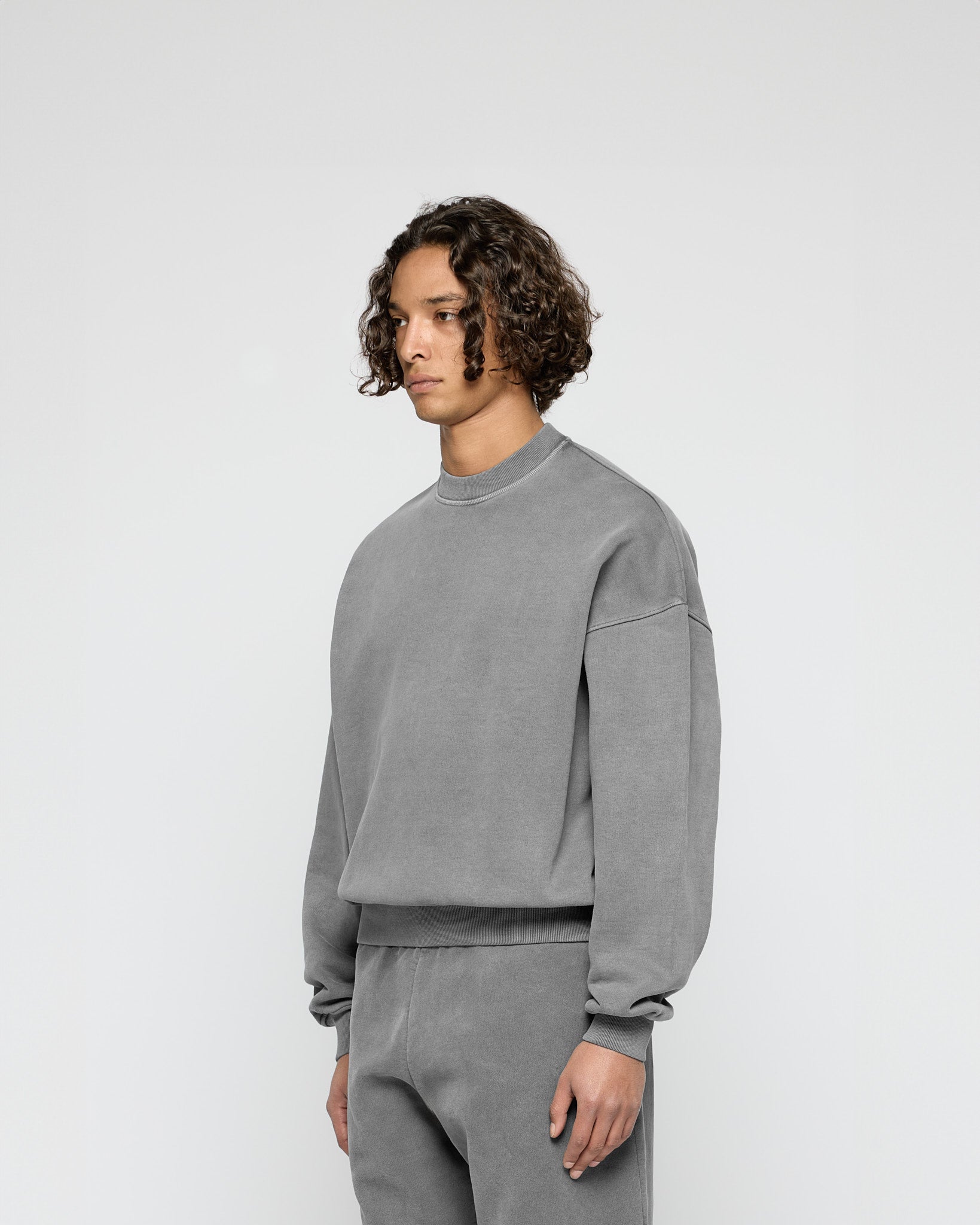 Heavy Stone Gray Basic Sweater – eightyfiveclo