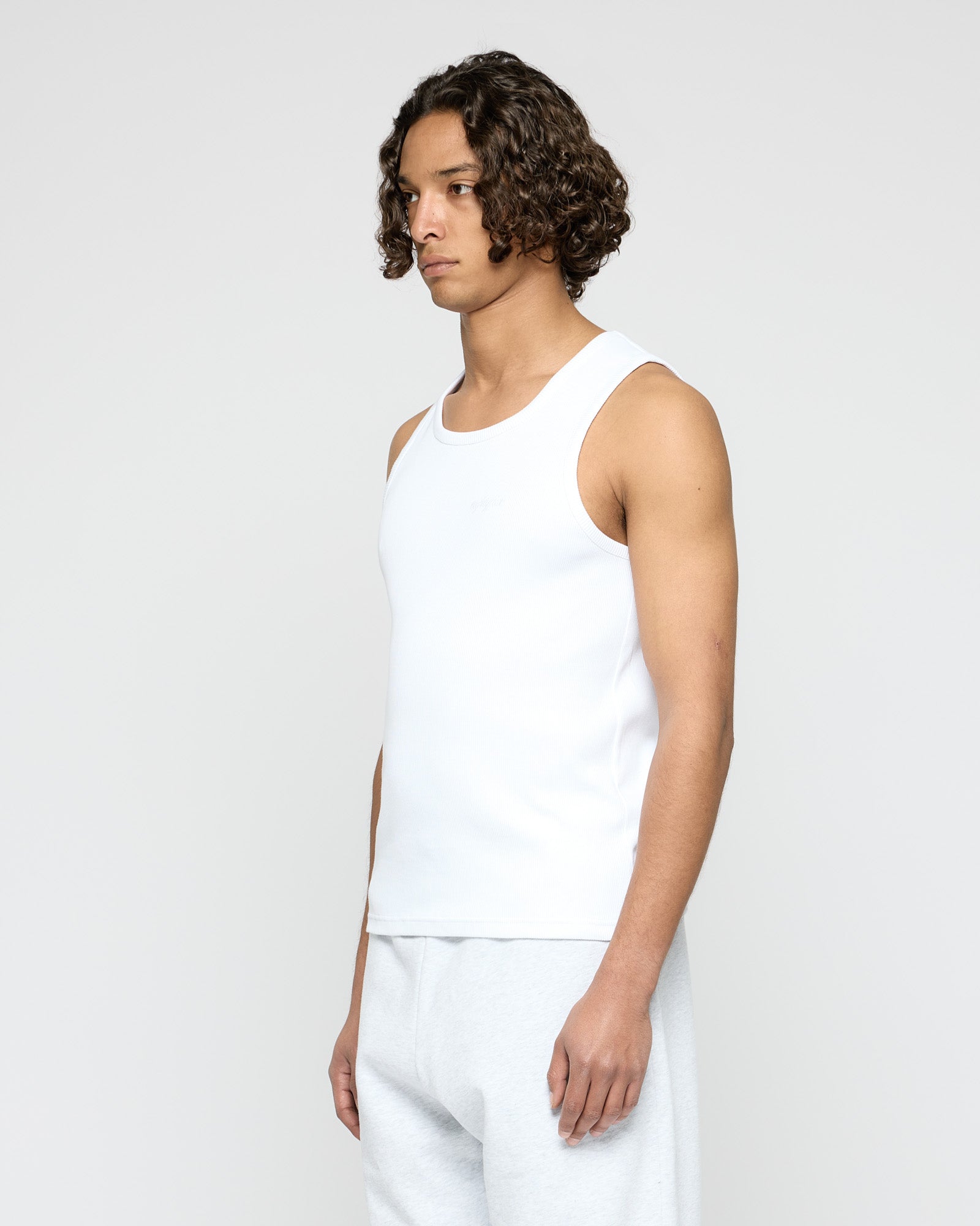 Signature Ribbed Tank Top – eightyfiveclo
