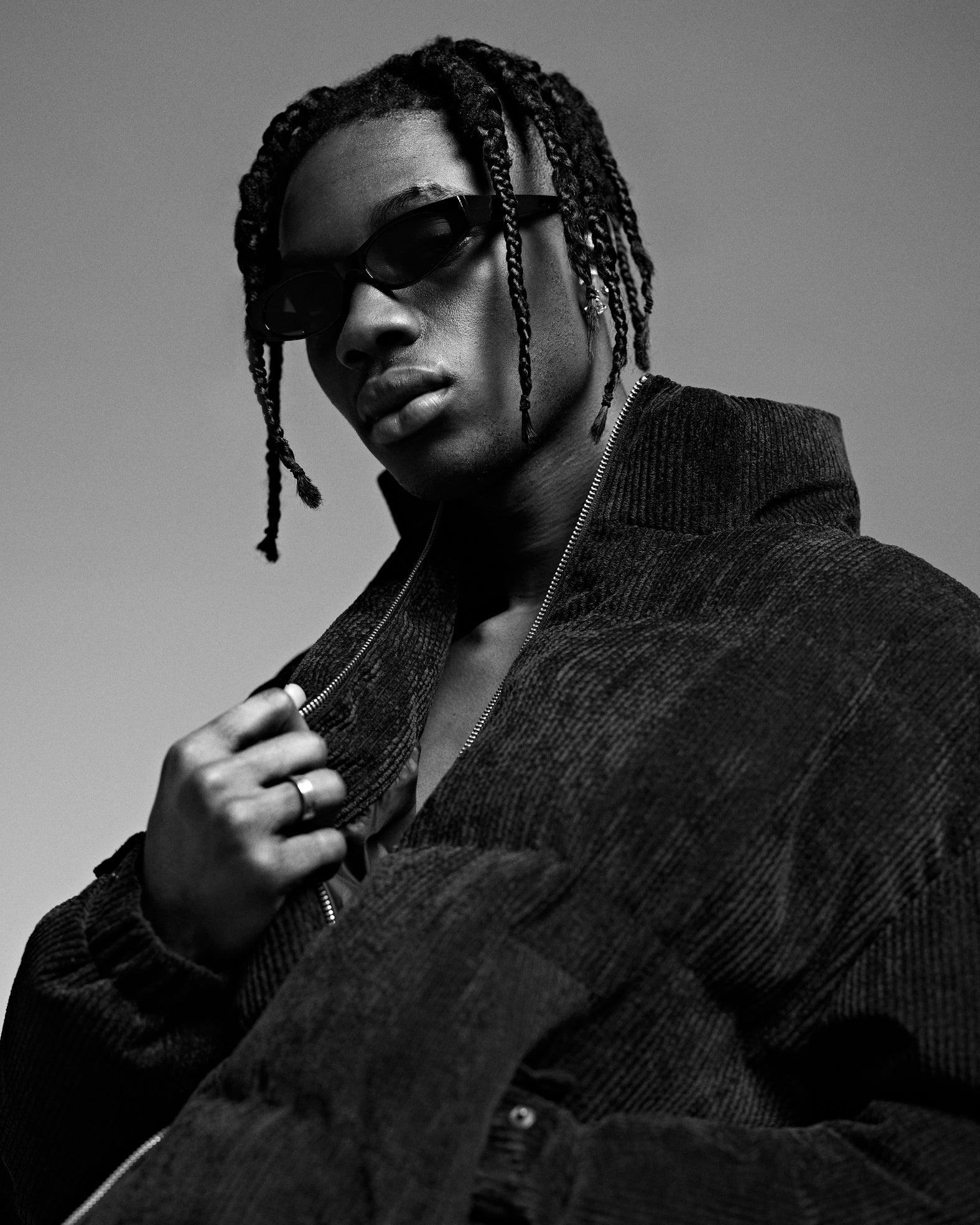 Lookbook/The Industry – eightyfiveclo