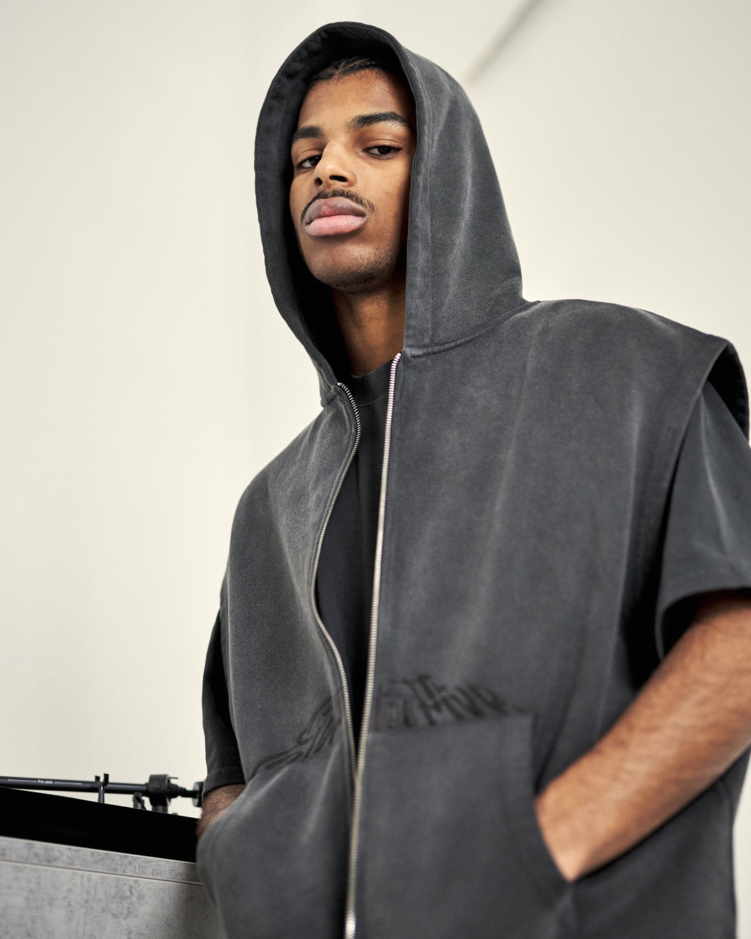 Lookbook/Companions – eightyfiveclo