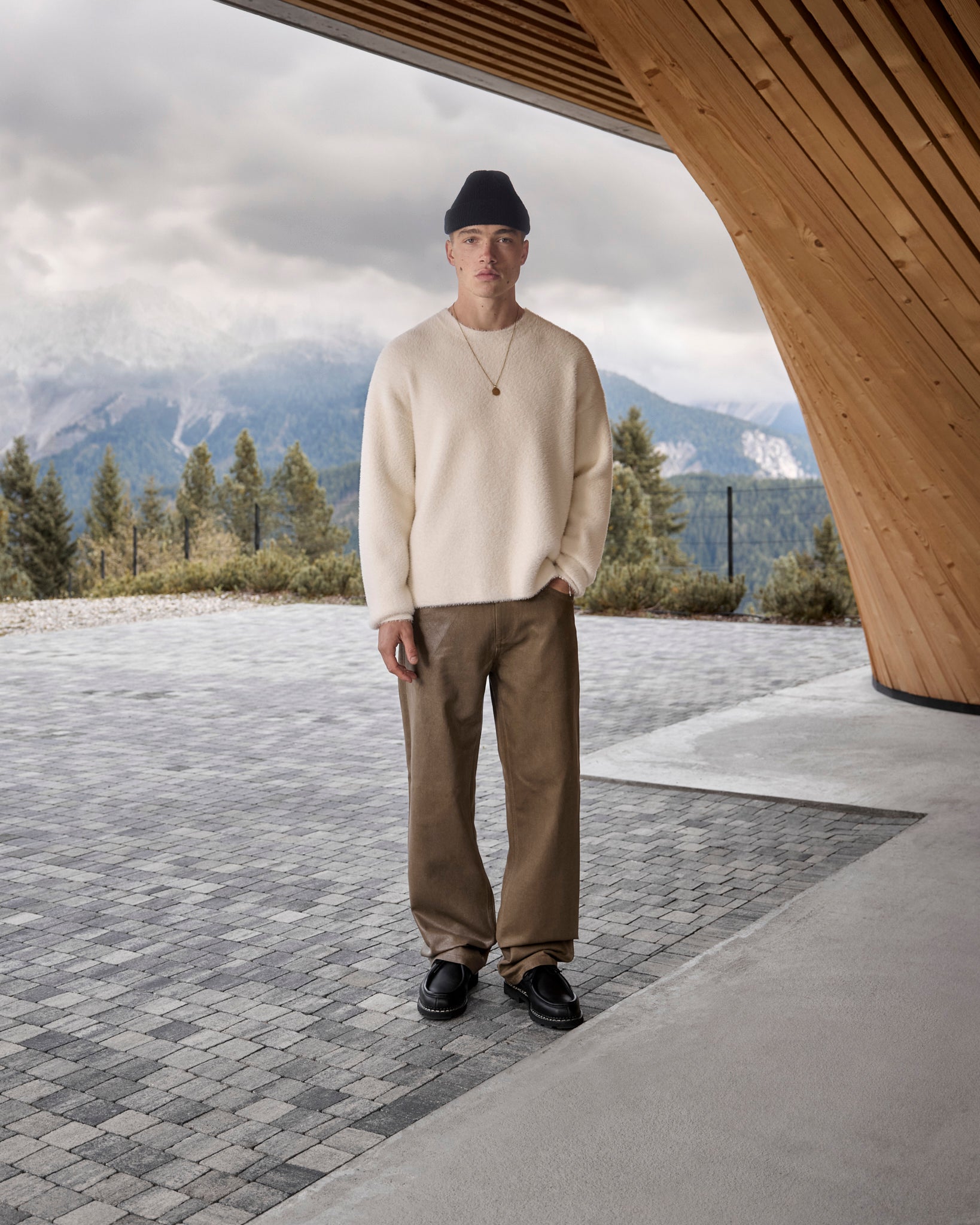 Lookbook-Serenepeaks – eightyfiveclo