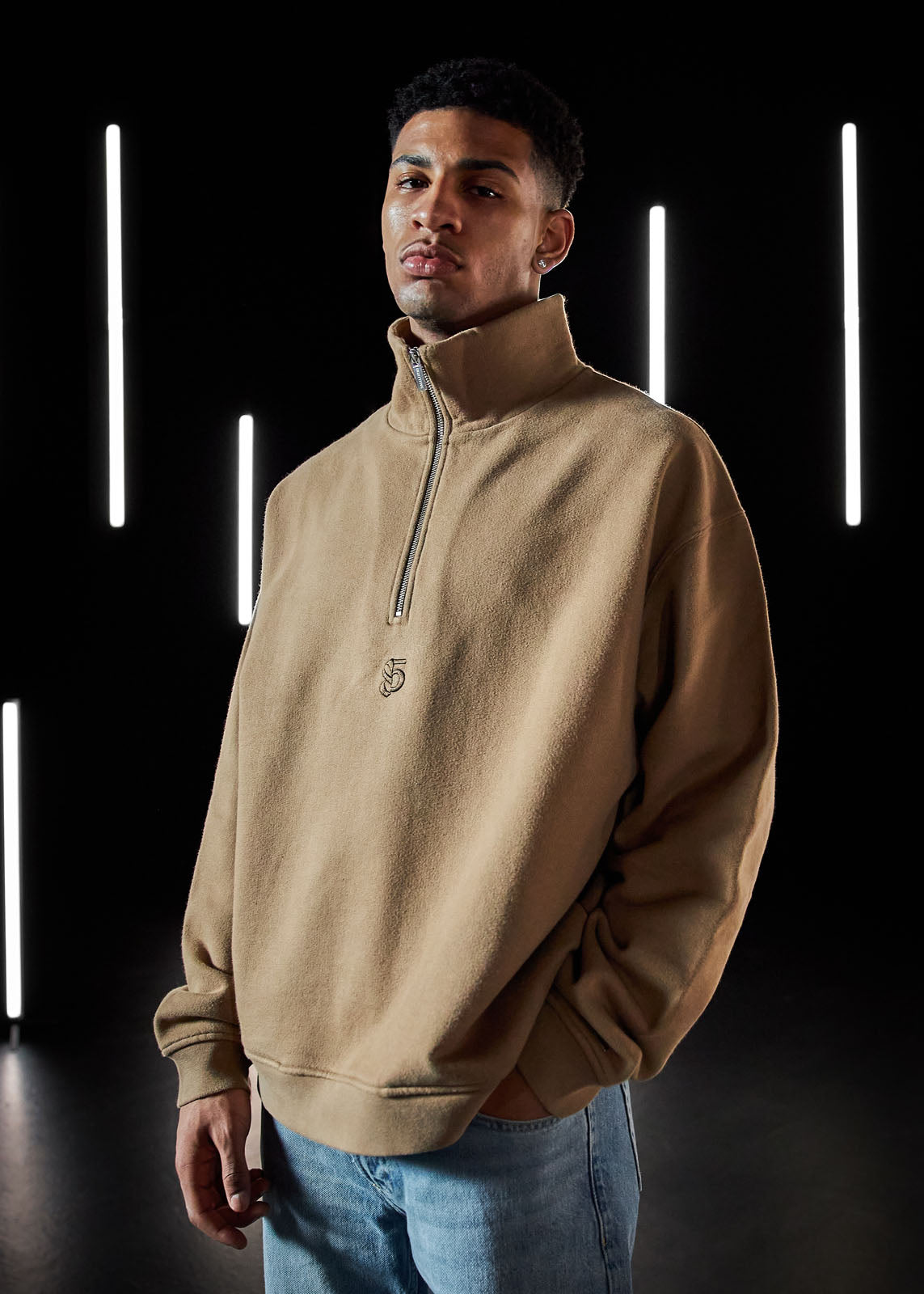 Lookbook/Twisted Reality – eightyfiveclo