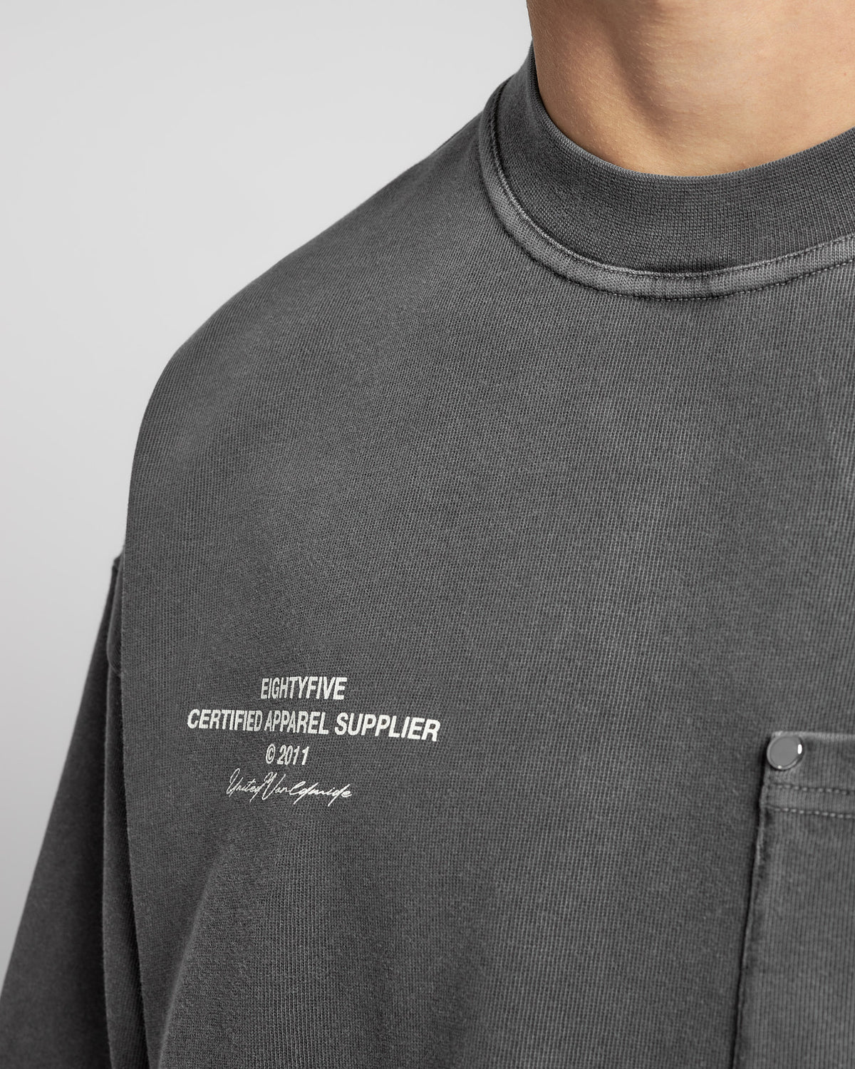 United Cropped T-Shirt – eightyfiveclo