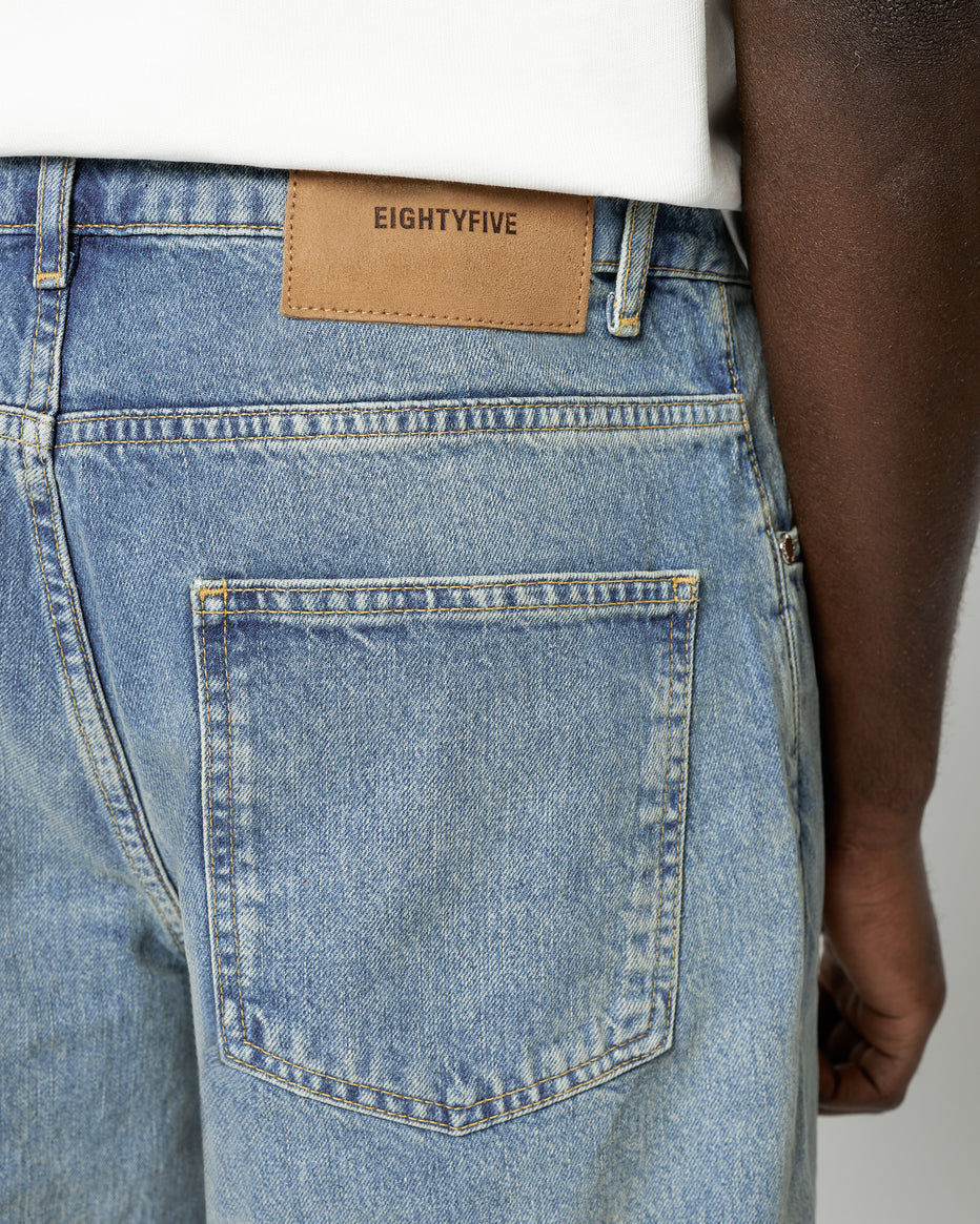 Loose basic jeans – eightyfiveclo