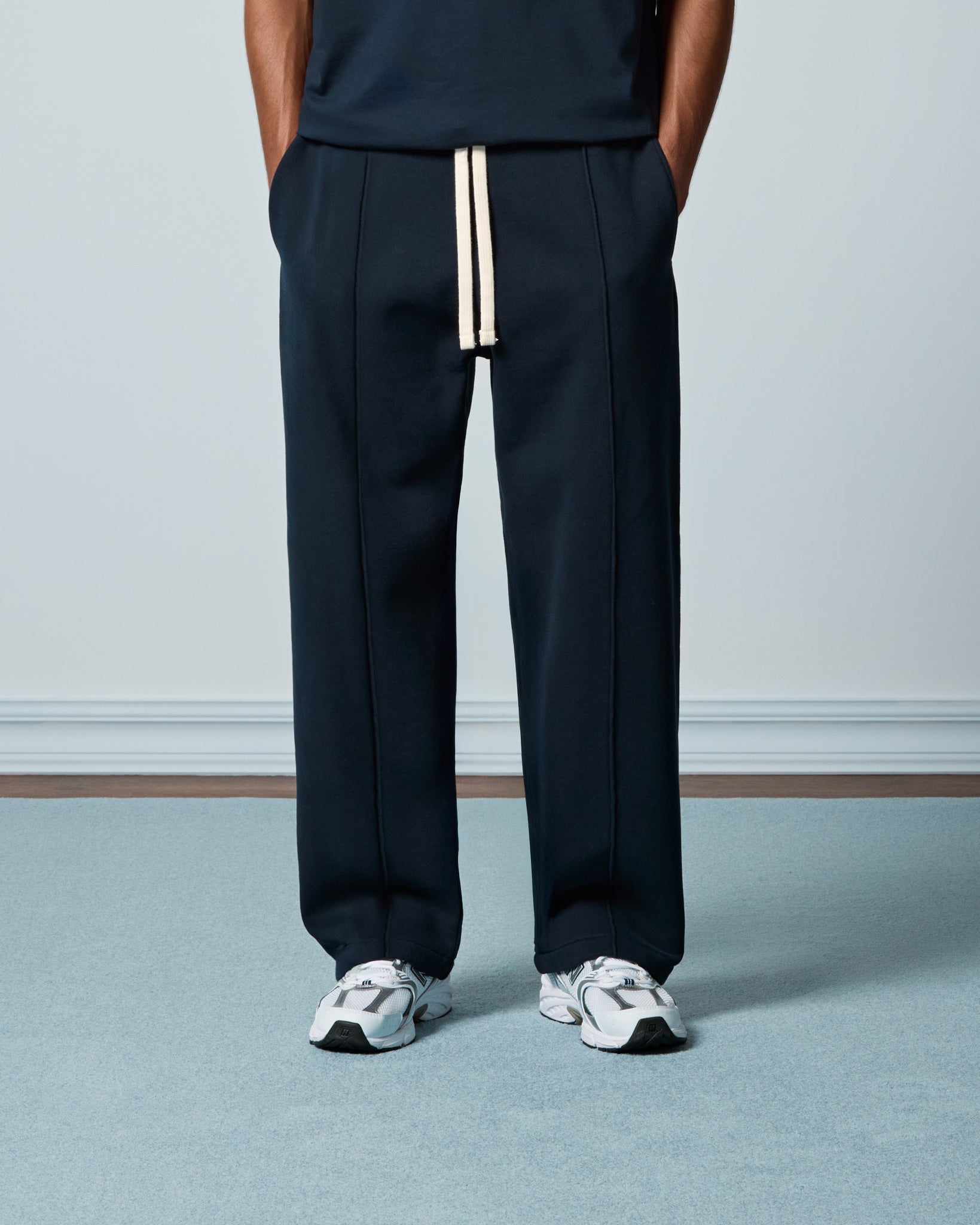 Wide Sweatpants with Seams – eightyfiveclo
