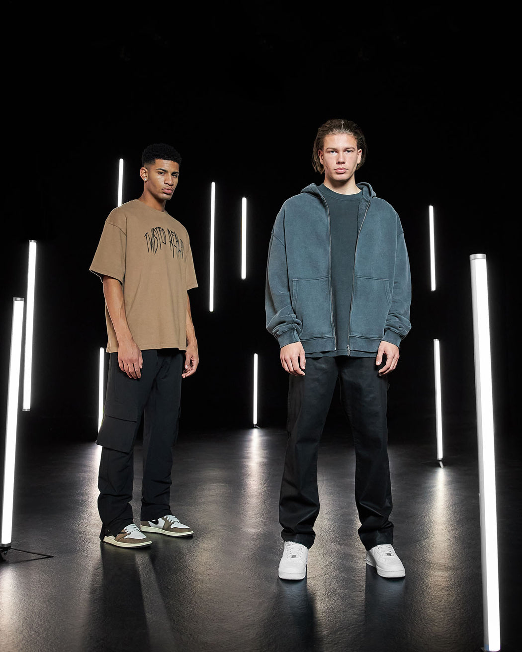 Lookbook/Twisted Reality – eightyfiveclo